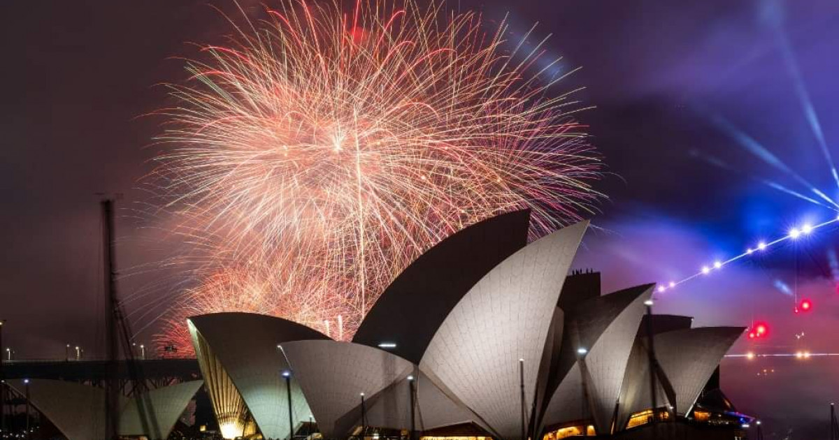 Εντυπωσιακές εικόνες από τις χώρες που υποδέχτηκαν το 2024 | Ant1 Live